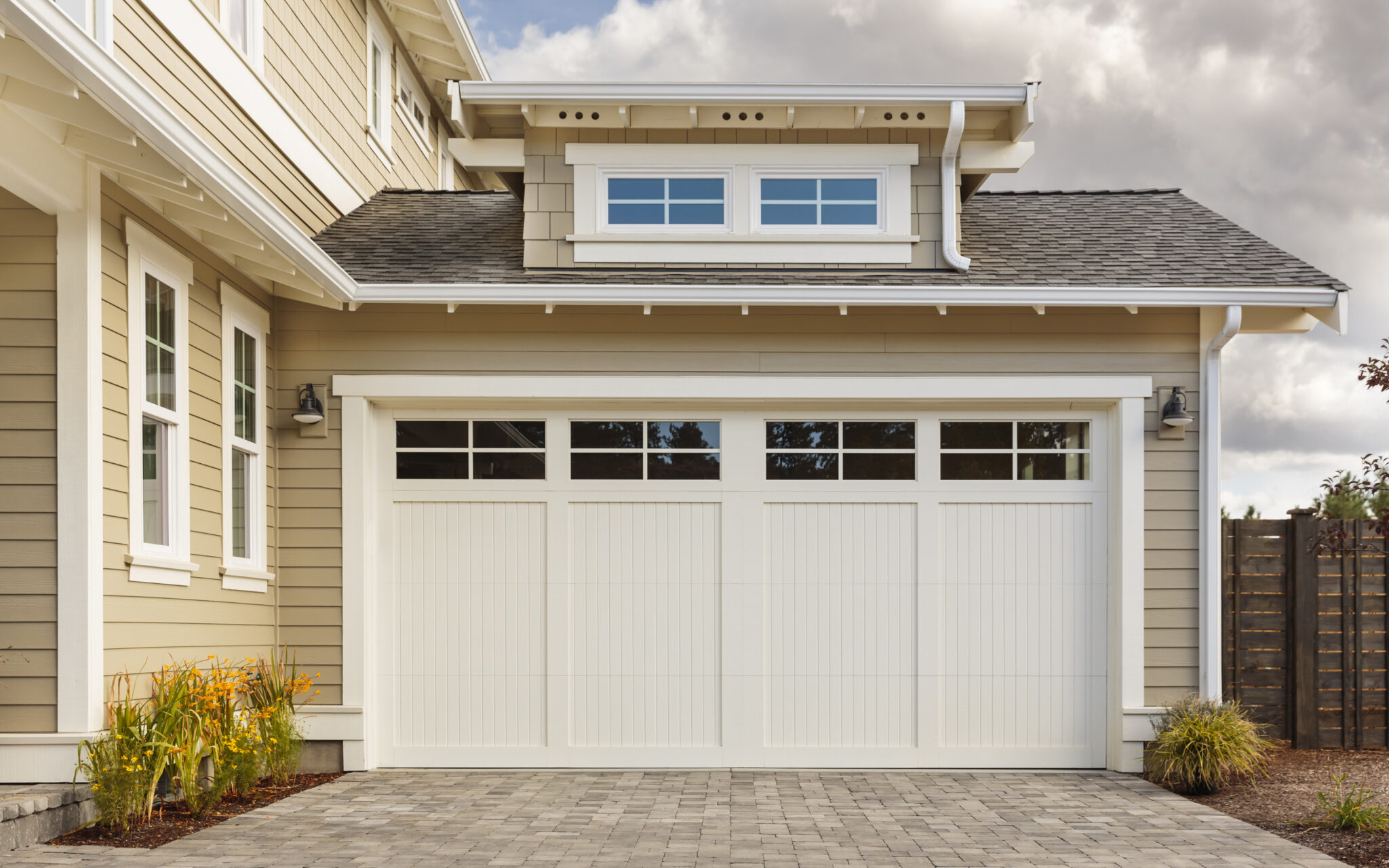 How to Prepare Your Garage for Hurricane Season - White Aluminum