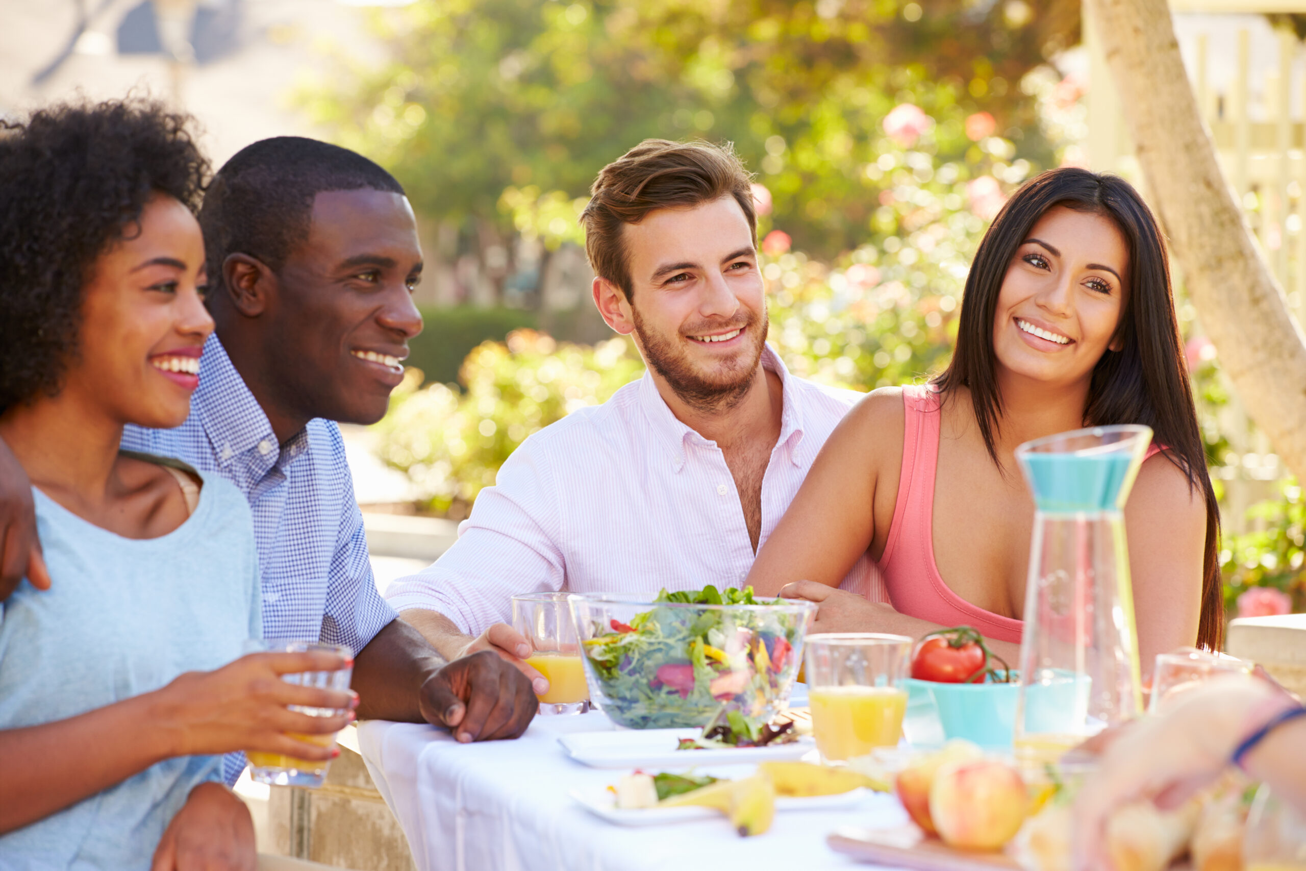 5 More Ways to Maximize Outdoor Enjoyment - White Aluminum